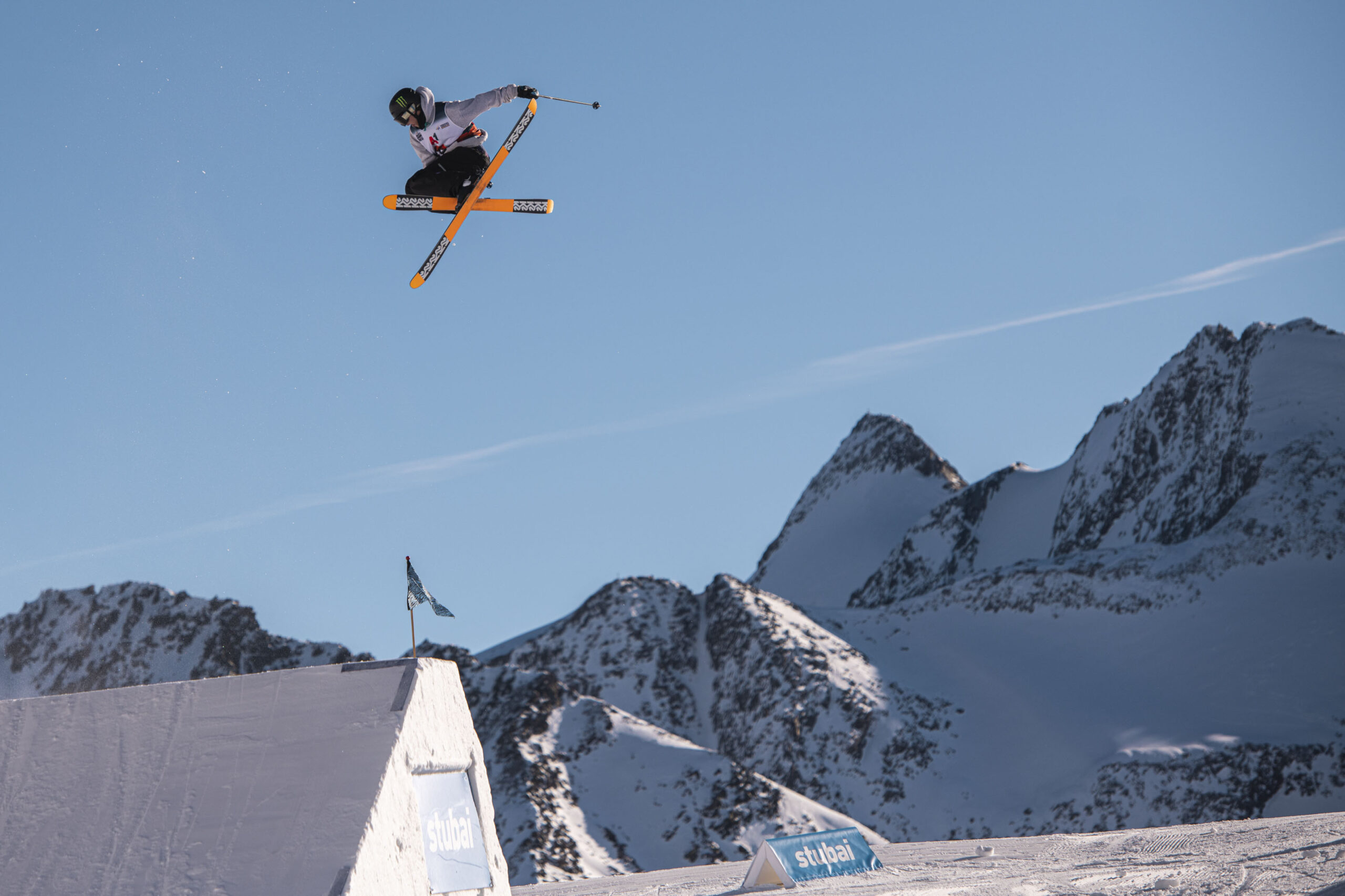 Starkes Line-Up beim Slopestyle Weltcup Auftakt am Stubaier Gletscher ...
