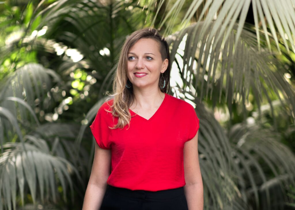 Tanja Raich praesentiert ihren Roman´Schwerer als das Licht. - Presse.Tirol