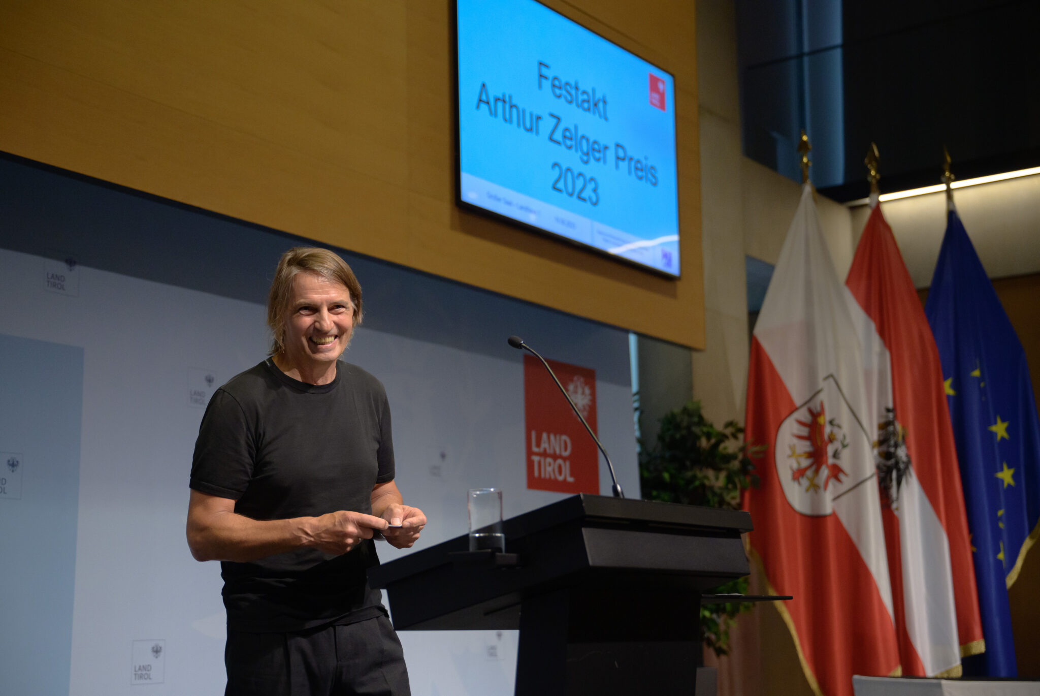 Charlie Zimmermann erhält Arthur Zelger-Preis 2023 - Presse.Tirol