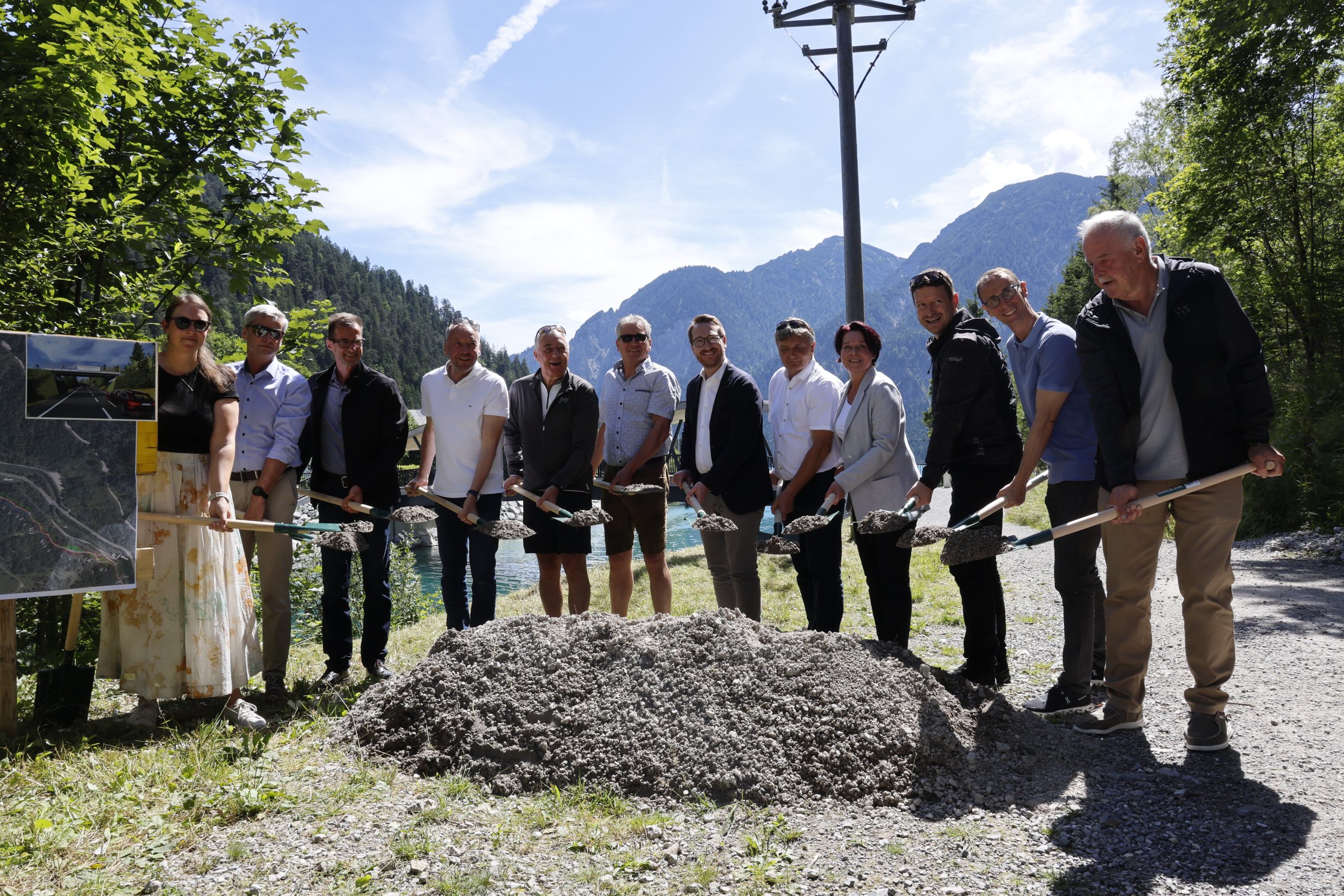 Spatenstich für neuen Radweg Reutte–Plansee: Meilenstein für ...