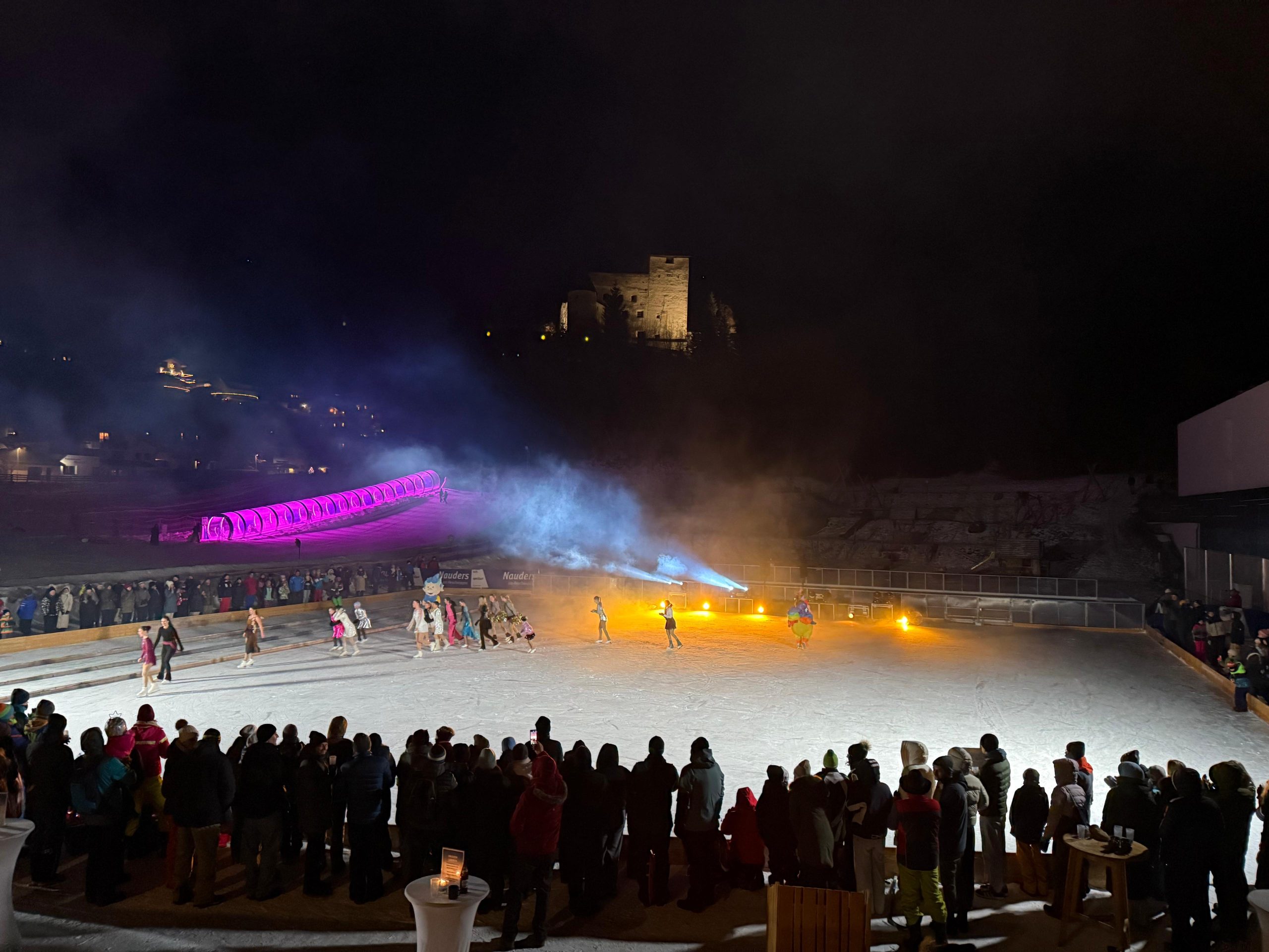 Movie Magic meets Disco Beats: Frozen Lights begeisterte erneut in ...